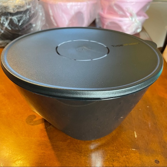 Tupperware | Kitchen | Tupperware Salad Bowl 55 Liter | Poshmark